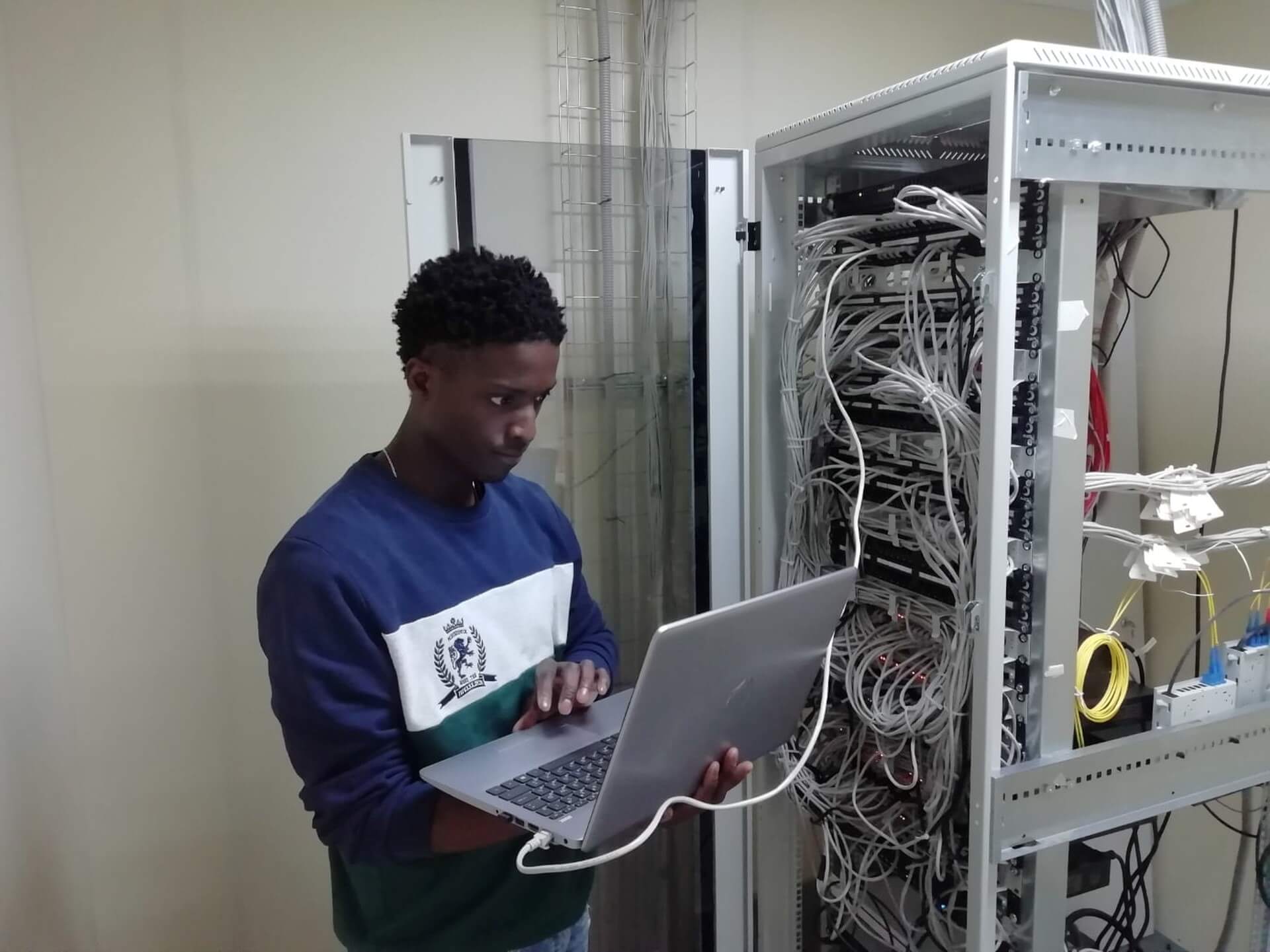 Staffing for IT Infrastructure Management | Hire IT professionals for ...